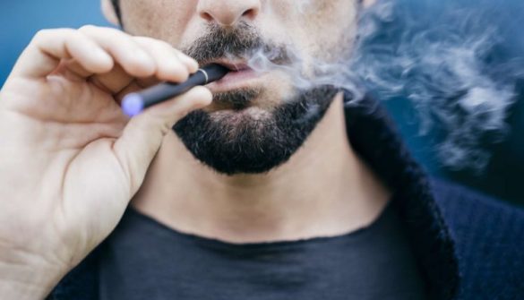Vaping and Mental Health: Exploring Positive Psychological Effects - Toomic